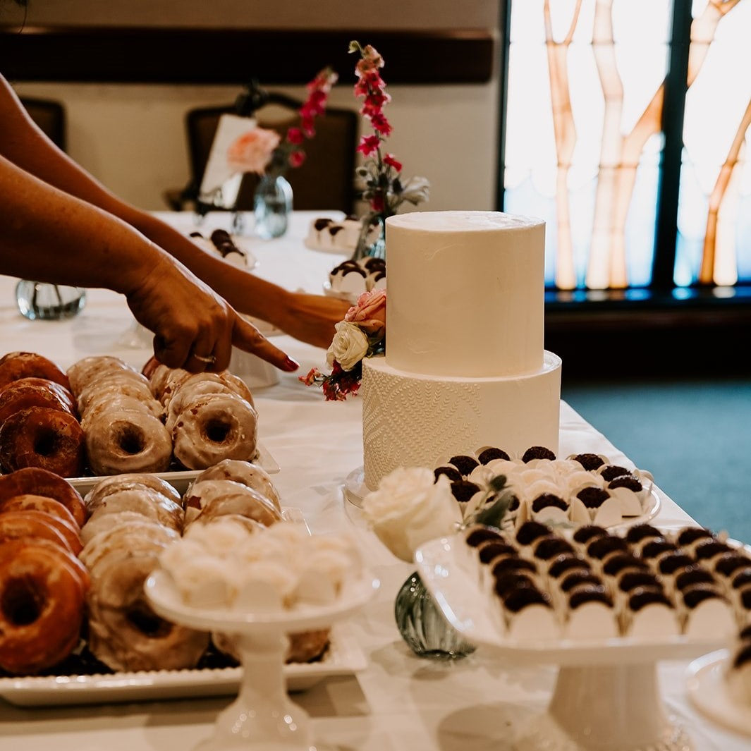 Top Wedding Cake Delivery Services in Denver | Made by Hand Cakes ...