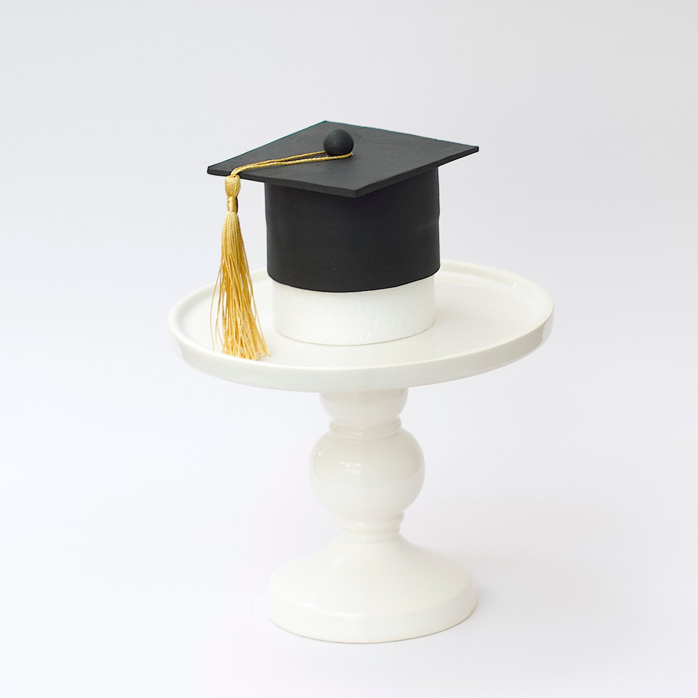 Graduation Hat Cake Add-On – Made by Hand Cakes